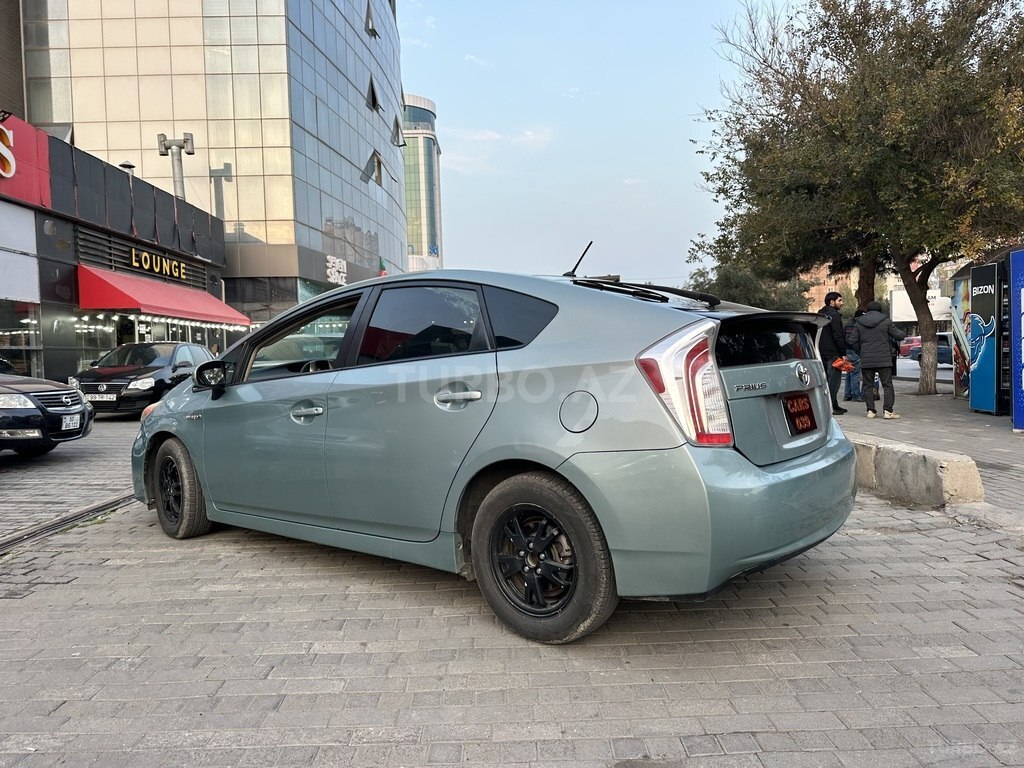 Toyota Prius, 1.8 L, 2015 il, 175 000 km Sumqayıt almaq - qiyməti 18 ...