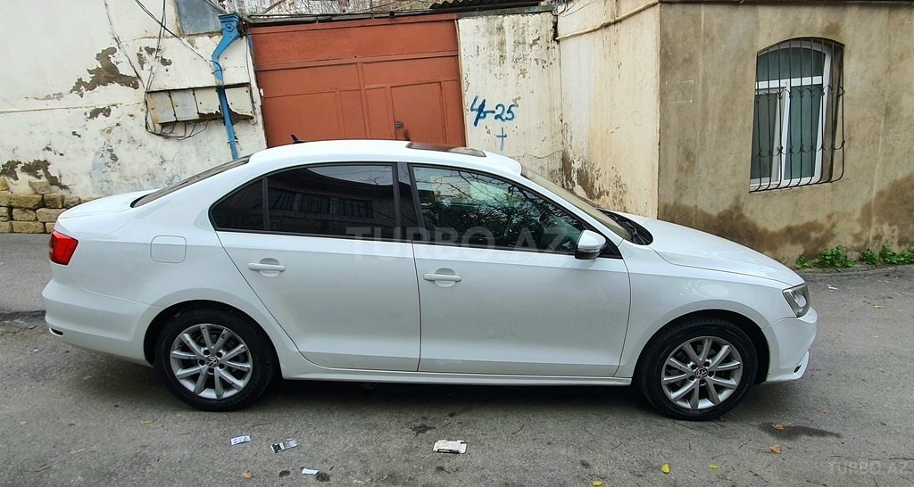 Volkswagen Jetta, 2.0 L, 2014 il, 178 000 km Bakı almaq - qiyməti 16 ...