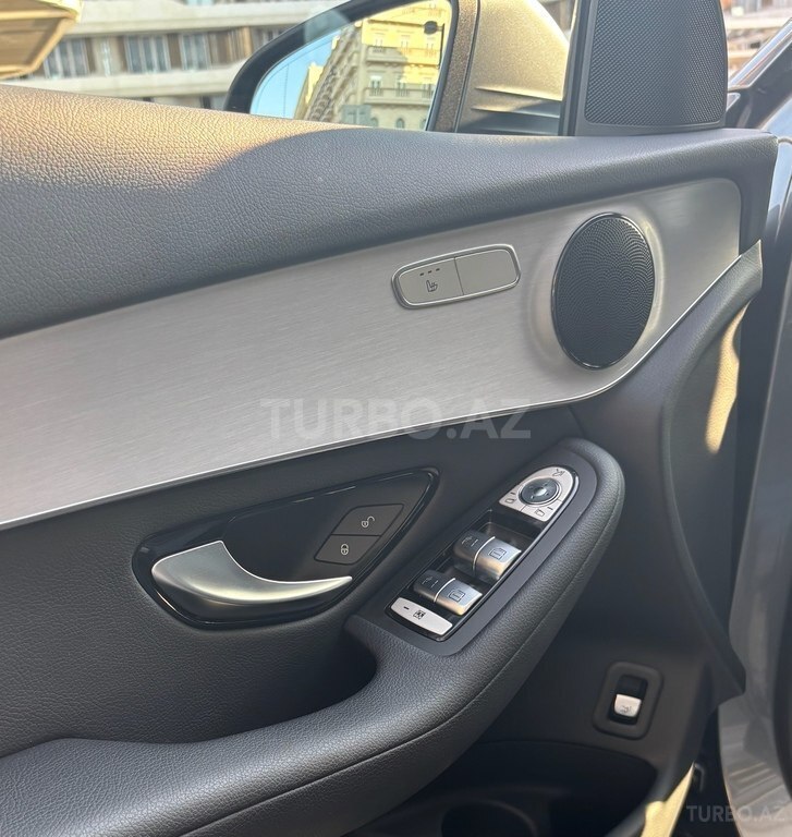 Mercedes GLC 250 4MATIC, 2.0 L, 2018 il, 25 000 km Bakı almaq - qiyməti ...
