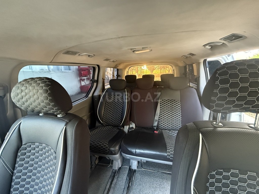 Hyundai H-1, 2.5 L, 2011 il, 300 000 km Göygöl almaq - qiyməti 17 200 AZN - Turbo.Az