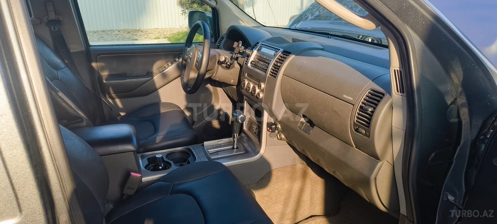 Купить Nissan Pathfinder, 4.0 л, 2006 год, 290 000 км в Баку - цена 20 ...