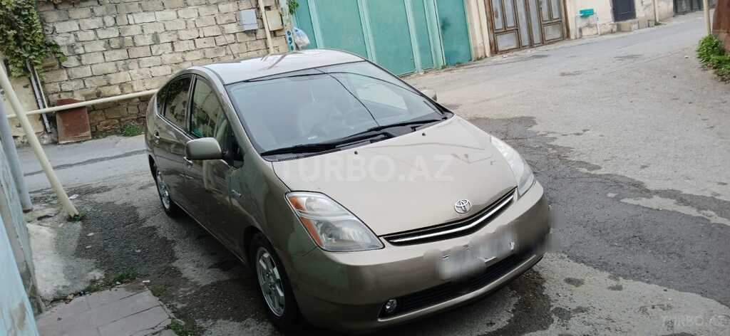 Купить Toyota Prius, 1.5 л, 2009 год, 245 000 км в Баку - цена 13 000 ...
