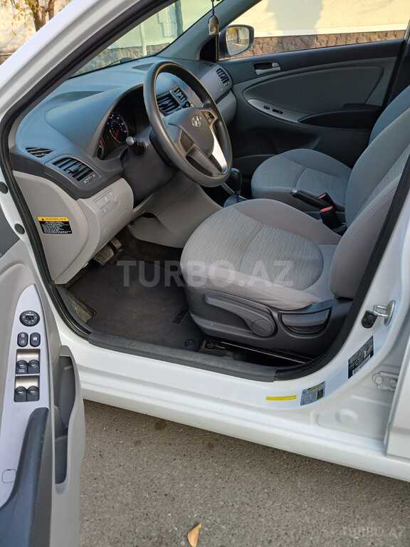 Hyundai Accent, 1.6 L, 2017 il, 194 570 km Bakı almaq - qiyməti 15 800 ...