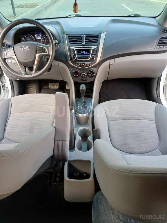 Hyundai Accent, 1.6 L, 2017 il, 194 570 km Bakı almaq - qiyməti 15 800 ...