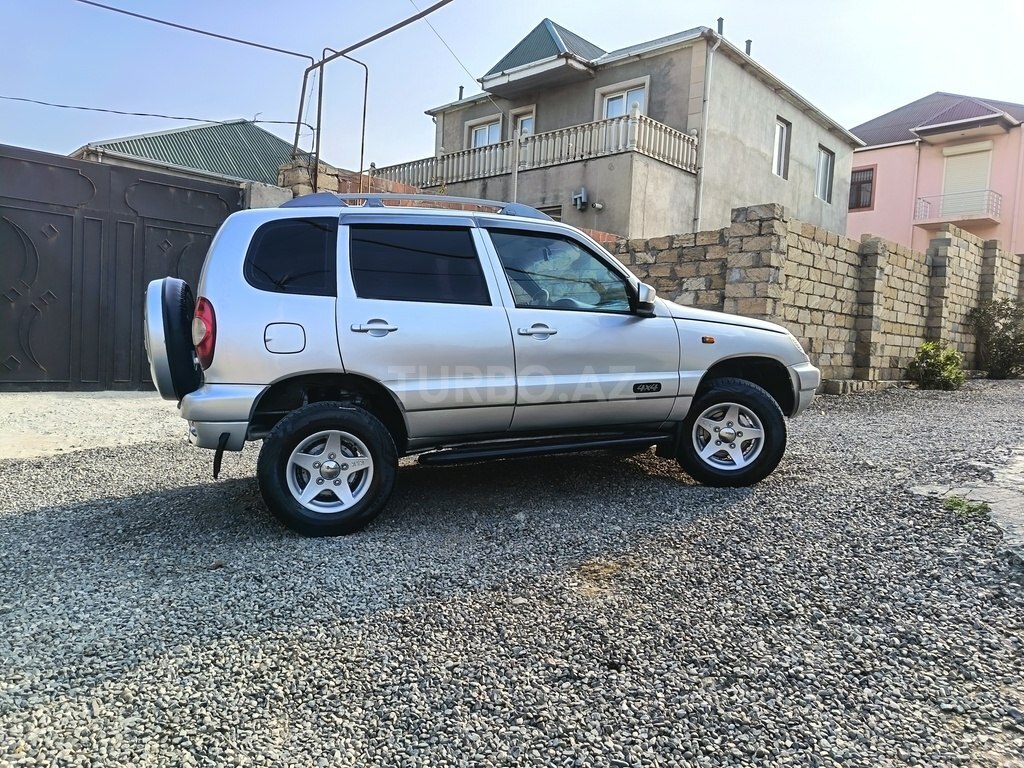Купить Chevrolet Niva, 1.7 л, 2008 год, 240 556 км в Сумгаит - цена 7 ...