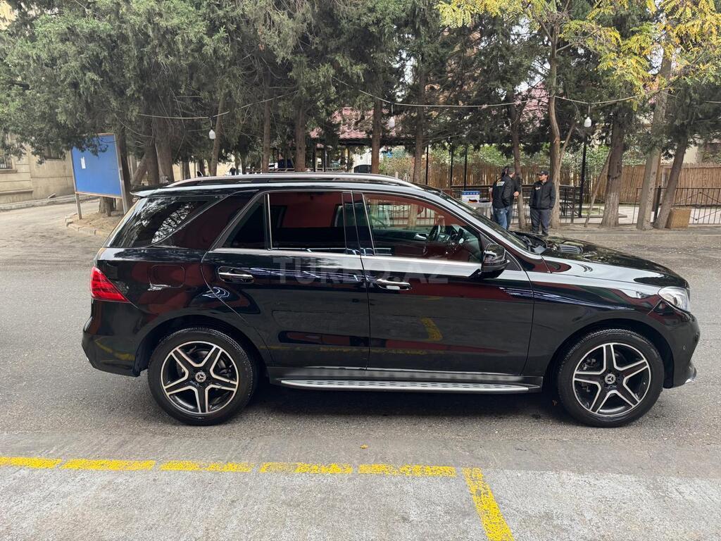 Mercedes GLE 350 4MATIC, 3.0 L, 2017 il, 242 000 km Bakı almaq ...