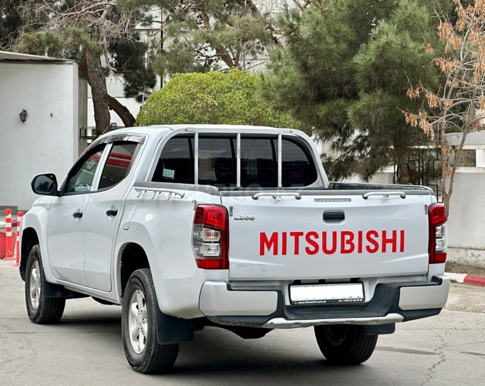 Mitsubishi L200, 2.4 L, 2022 il, 155 000 km Bakı almaq - qiyməti 35 700 ...