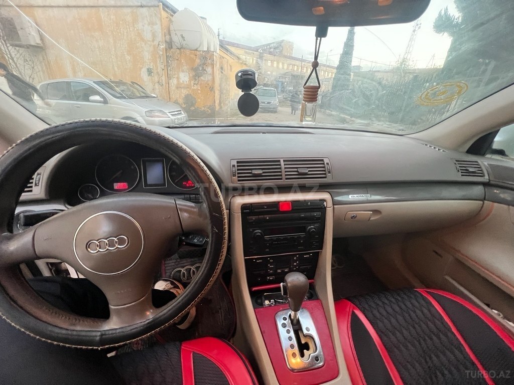 Audi A4, 1.8 L, 2002 il, 280 000 km Bakı almaq - qiyməti 7 500 AZN ...