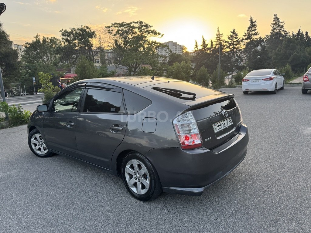 Toyota Prius, 1.5 L, 2007 il, 285 000 km Bakı almaq - qiyməti 11 700 ...