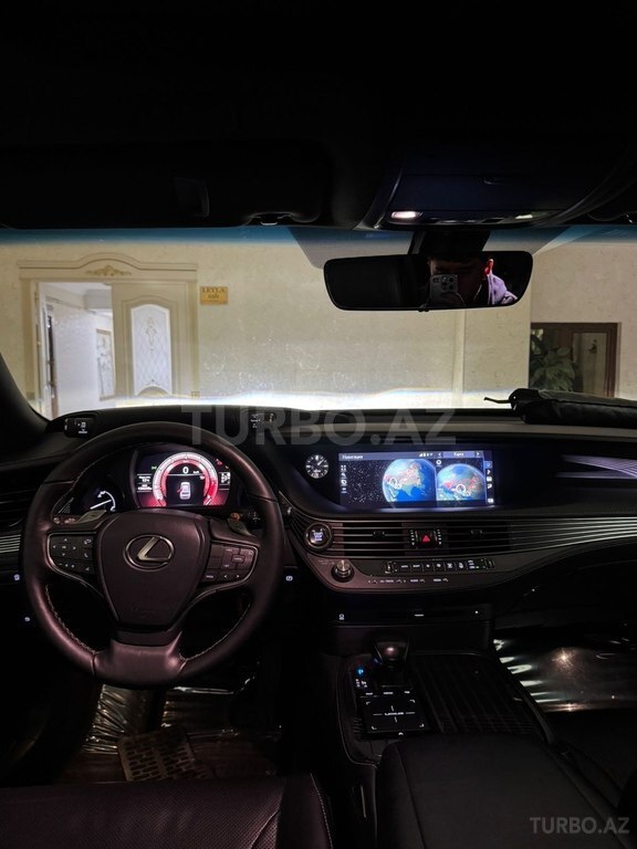 Lexus LS 350, 3.5 L, 2019 il, 135 000 km Bakı almaq - qiyməti 51 500 ...