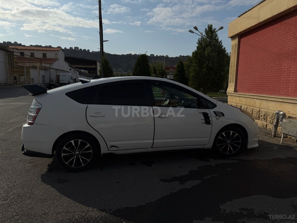Toyota Prius, 1.5 L, 2008 il, 303 000 km Bakı almaq - qiyməti 13 900 ...
