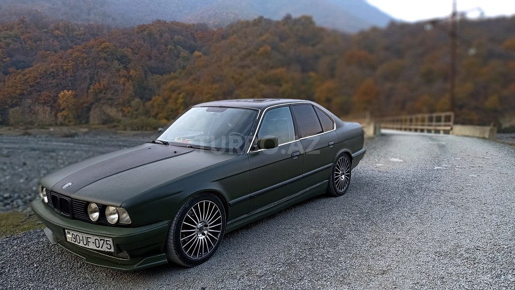 BMW 520, 2.0 L, 1990 il, 322 000 km Zaqatala almaq - qiyməti 4 000 AZN ...