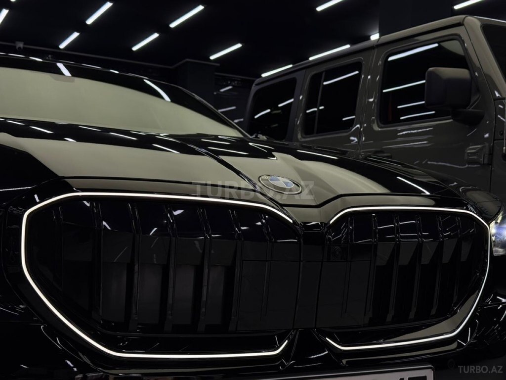 BMW 520, 2.0 L, 2023 il, 17 000 km Bakı almaq - qiyməti 64 500 USD ...