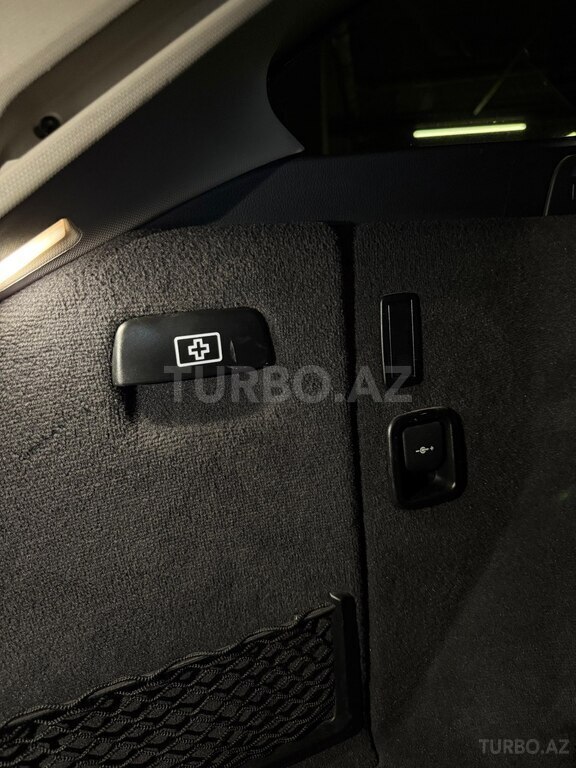BMW 328, 2.0 L, 2014 il, 210 000 km Bakı almaq - qiyməti 26 000 AZN ...