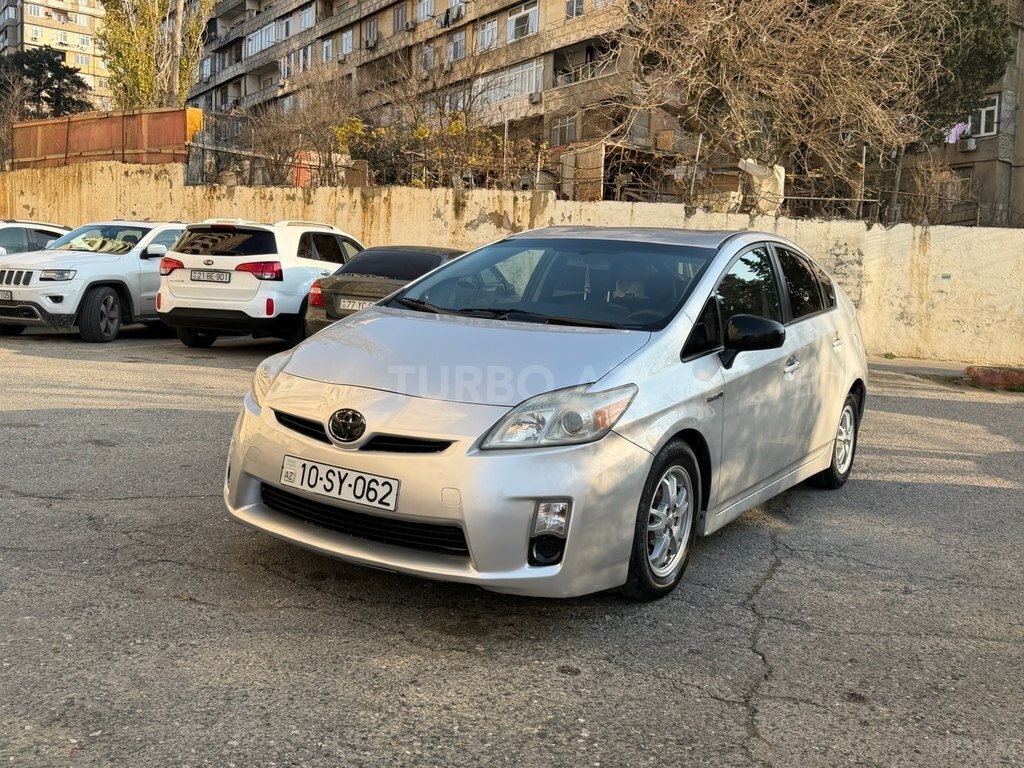 Toyota Prius, 1.8 L, 2010 il, 285 000 km Bakı almaq - qiyməti 14 300 ...