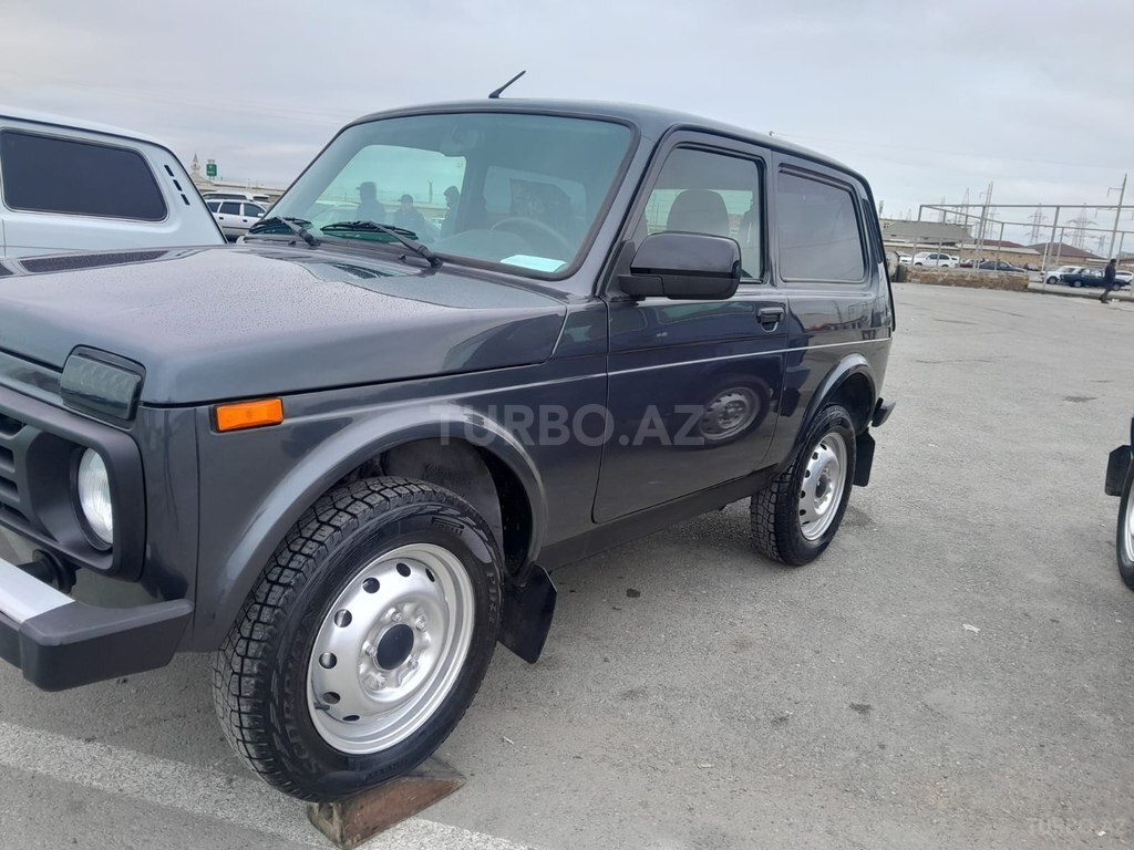 LADA (VAZ) Niva, 1.7 L, 2021 il, 68 000 km Sumqayıt almaq - qiyməti 15 ...