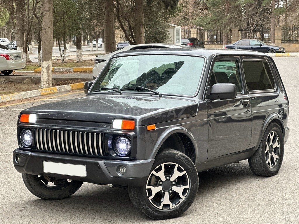 LADA (VAZ) Niva, 1.7 L, 2019 il, 140 000 km Bakı almaq - qiyməti 14 300 ...