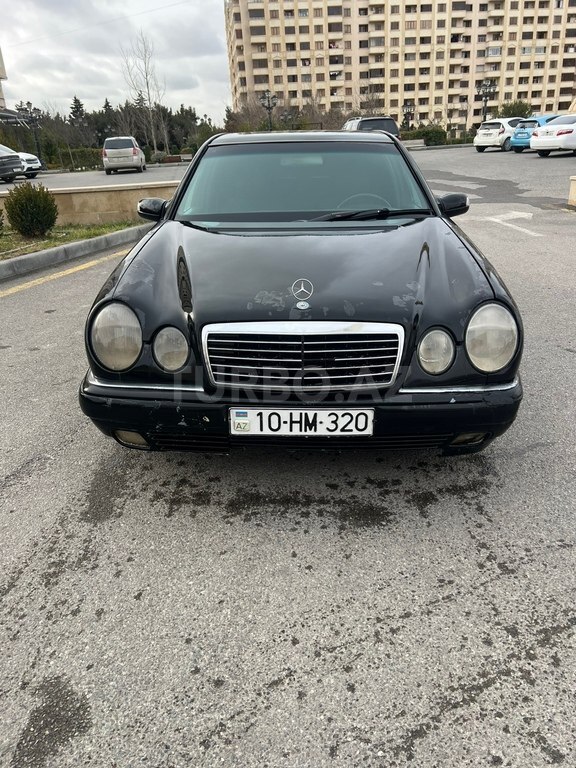 Mercedes E 320, 3.2 L, 1995 il, 300 000 km Bakı almaq - qiyməti 4 900 ...