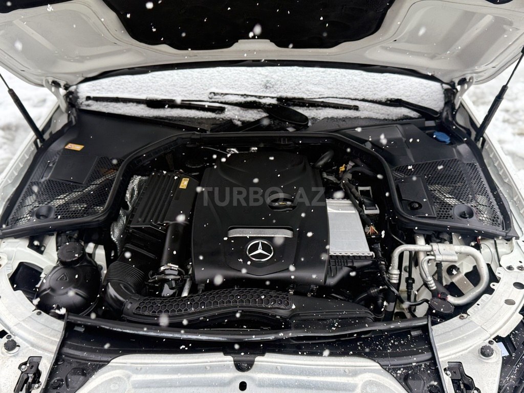 Mercedes C 300, 2.0 L, 2016 il, 125 938 km Bakı almaq - qiyməti 34 900 ...
